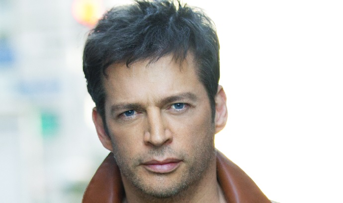 Harry visits with the USAF Heritage of America Band | Harry Connick Jr ...